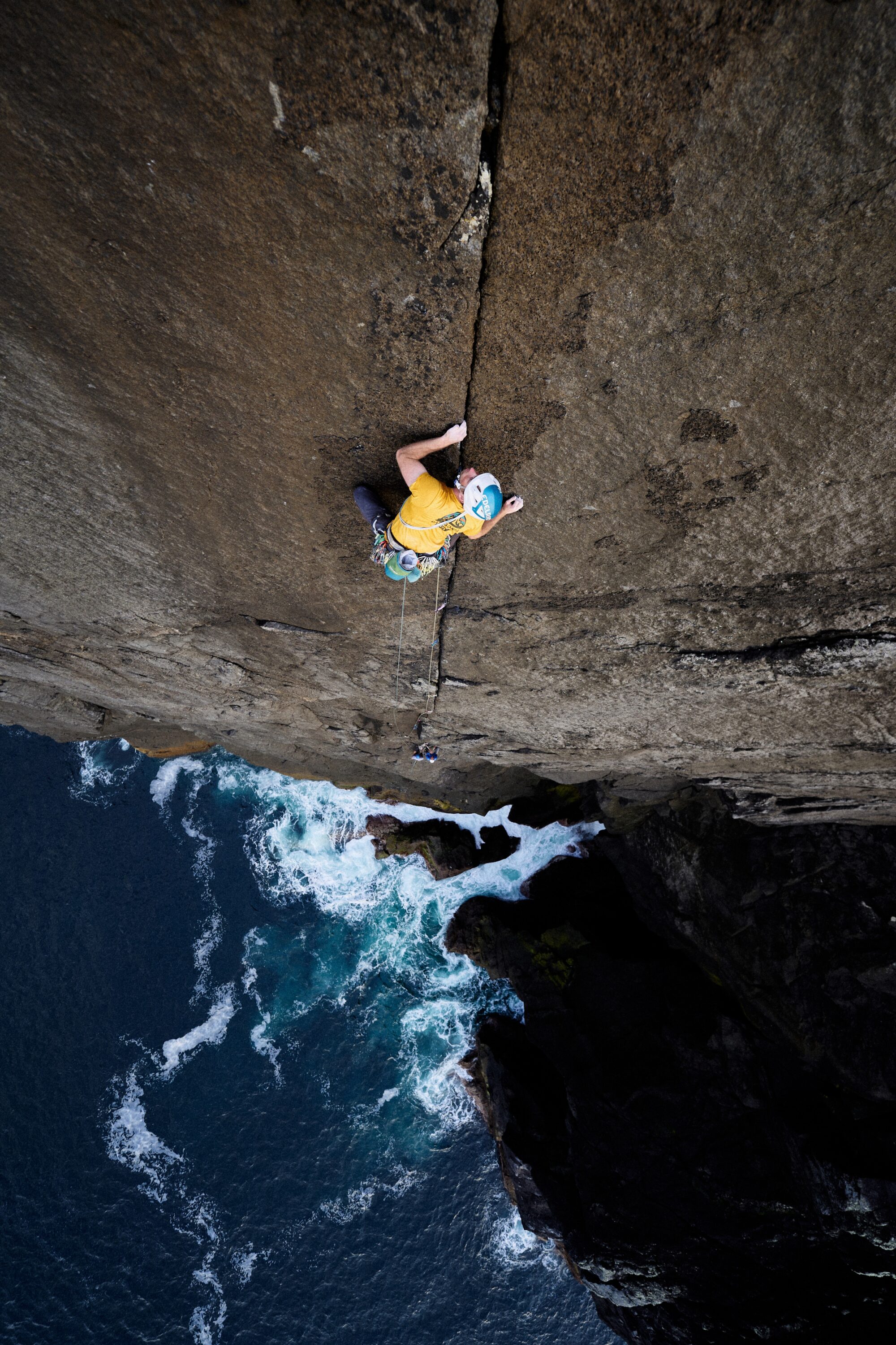 Atlantic Rock: New Routing In The Outer Hebrides - BASE Magazine